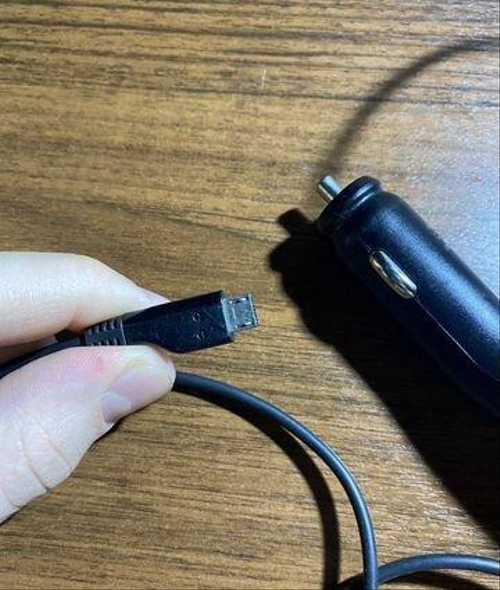 Зарядное устройство Micro USB