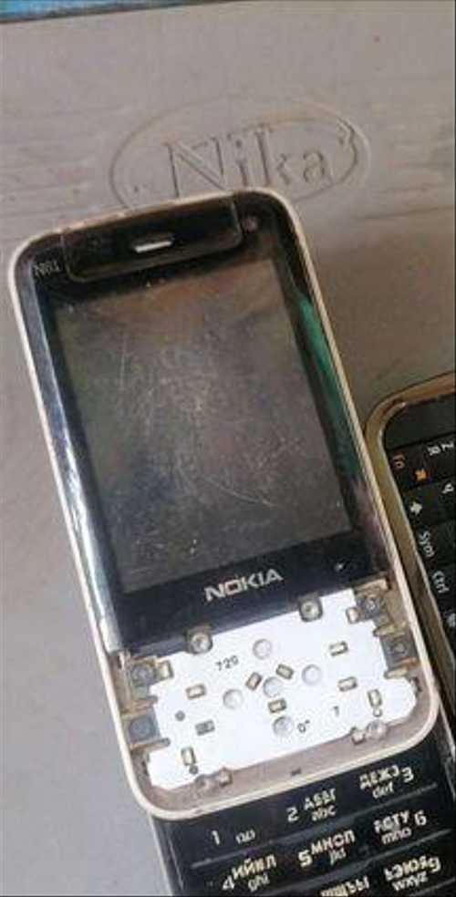 Телефон Nokia n81