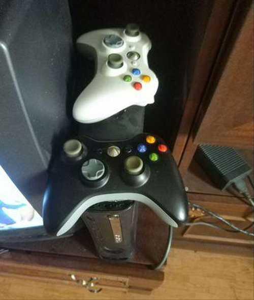 Xbox 360 elite 120 Gb +80 игр