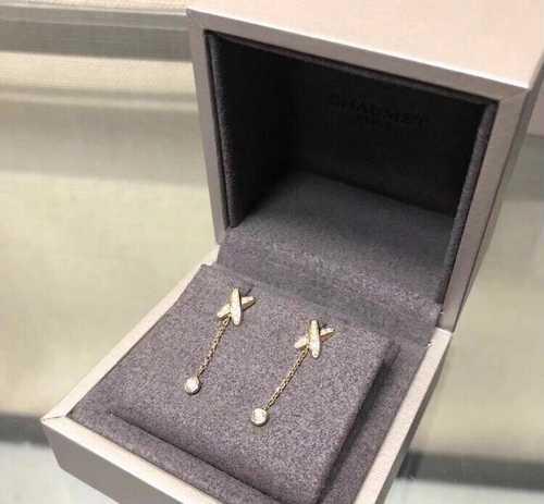 Золотые серьги Chaumet 0.6 ct