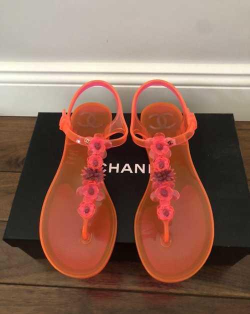Сандалии Chanel. новые