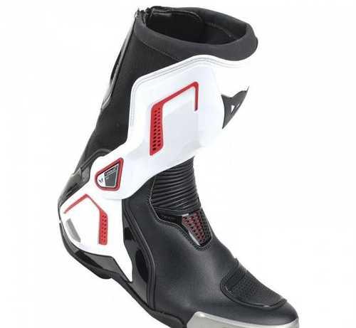 Мотоботы Dainese и alpinestars