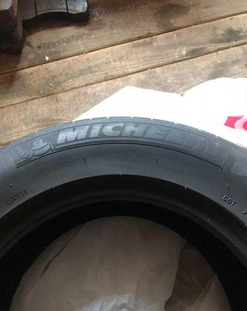 Michelin Pilot Preceda 235/65R17