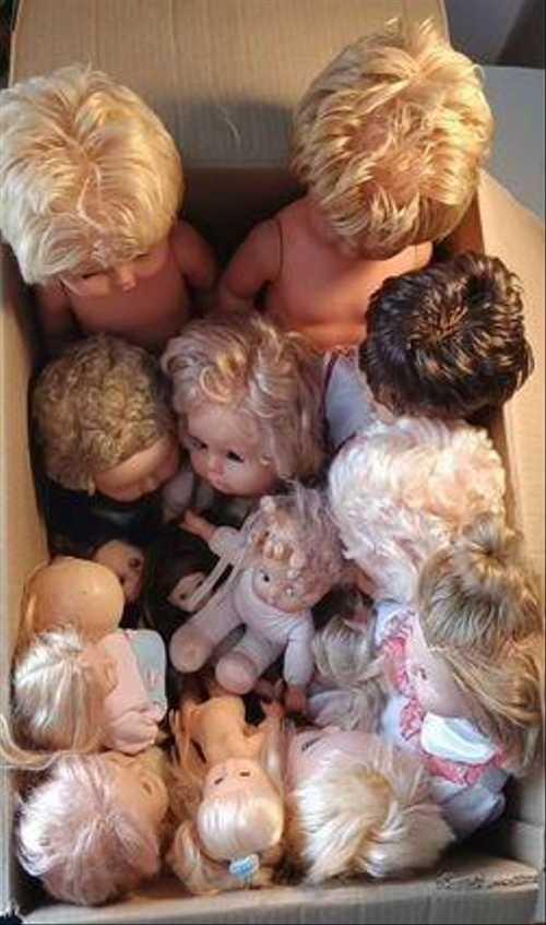 Куклы. Большая коробка