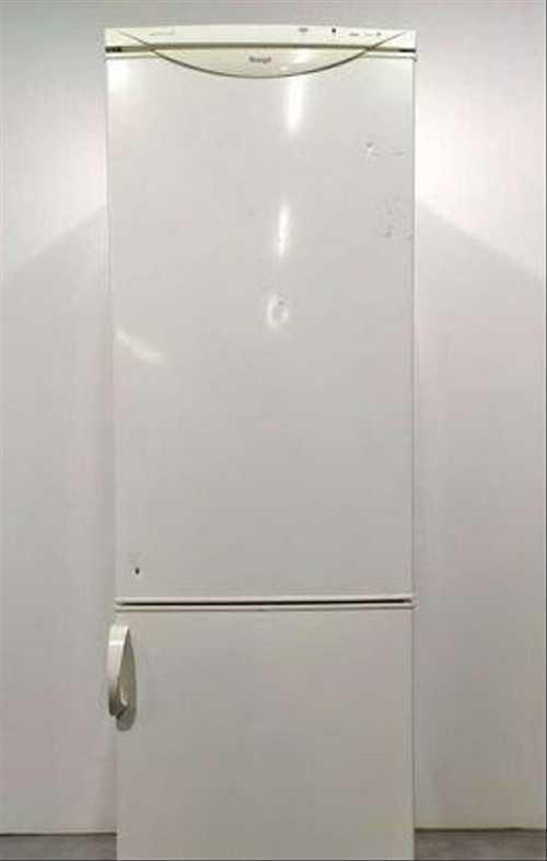 Холодильник Snaige RF-380