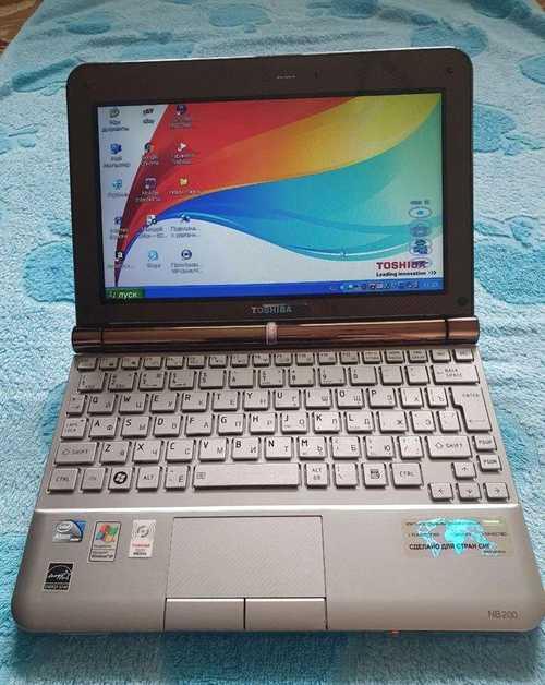 Ноутбук Toshiba NB200-10Z в хорошем состоянии