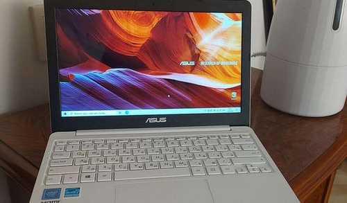 Нетбук Asus VivoBook e203ma