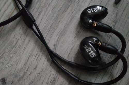 Shure se 215