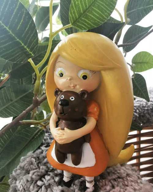 Фигурка сувенир, статуэтка Алиса с мишей