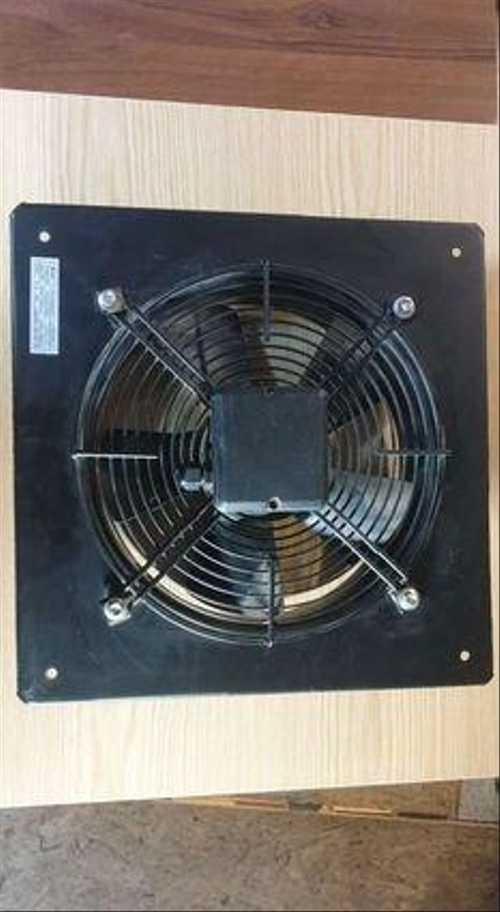 Вентилятор осевой YWF(K) 4E-250ZF с настенной пане