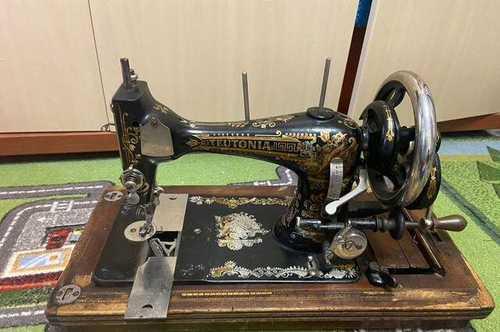 Швейная машинка Teutonia