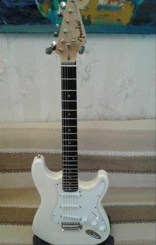 Электрогитара Fender Stratocaster Custom