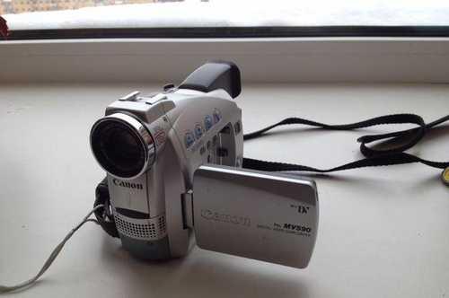 Продам видеокамеру canon DM-MV590E