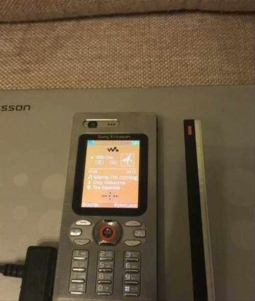 Sony Ericsson w880i