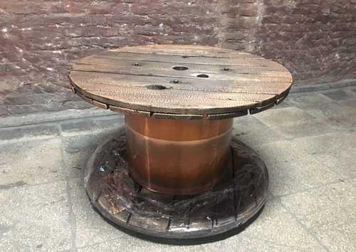 Стол из кабельной катушки