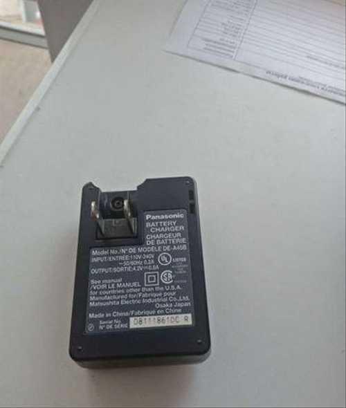 Panasonic lumix DE-A45 battery charger