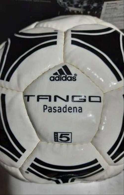 Футбольный мяч adidas tango pasadena