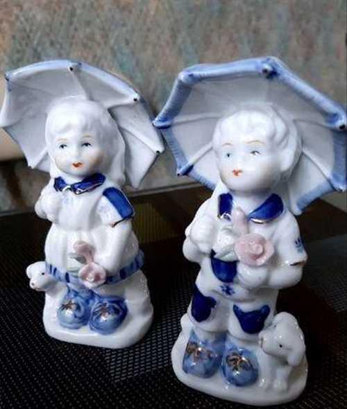 Статуэтки фарфоровые дети с зонтиком