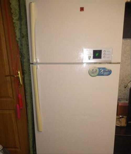 Холодильник бу большой
