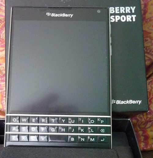 Смартфон BlackBerry Passport black