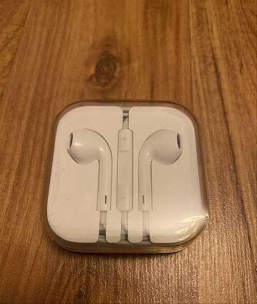 Наушники earpods