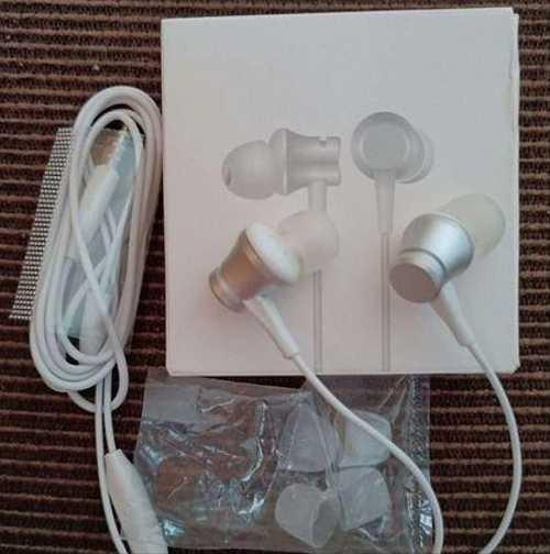 Наушники Xiaomi Mi In-Ear Headphones Basic