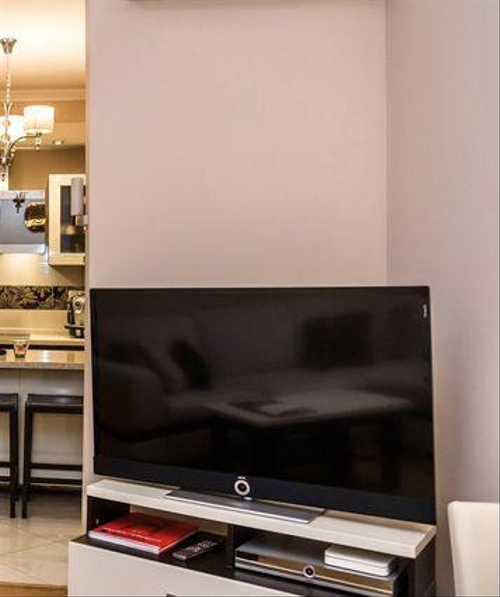 Телевизор loewe 46” + blue ray проигрыватель Loewe