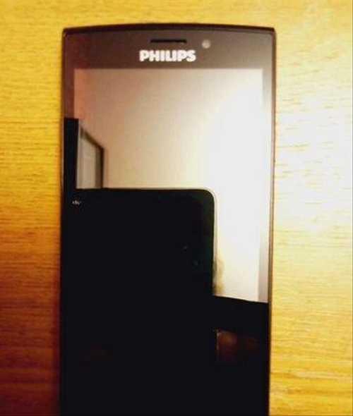 Смартфон Philips Xenium W732