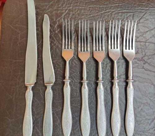 Антикварный набор вилки и ножи