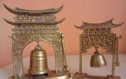 Пара колокольчиков-гонгов-храм будды-винтаж