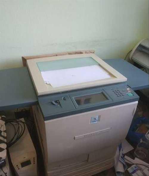 Принтер Xerox DocuColor 12