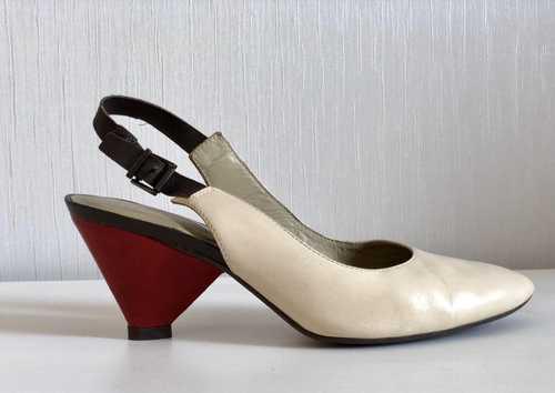 Босоножки кожаные трехцветные Clarks