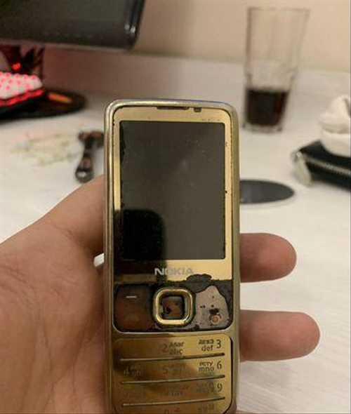 Телефон Nokia 6700 gold
