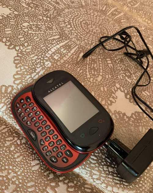 Телефон Alcatel OT 880 Red Black Qwerty