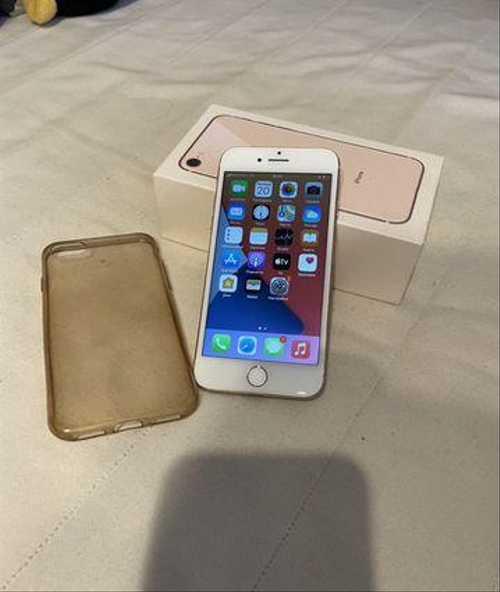 iPhone 8 64 Gold