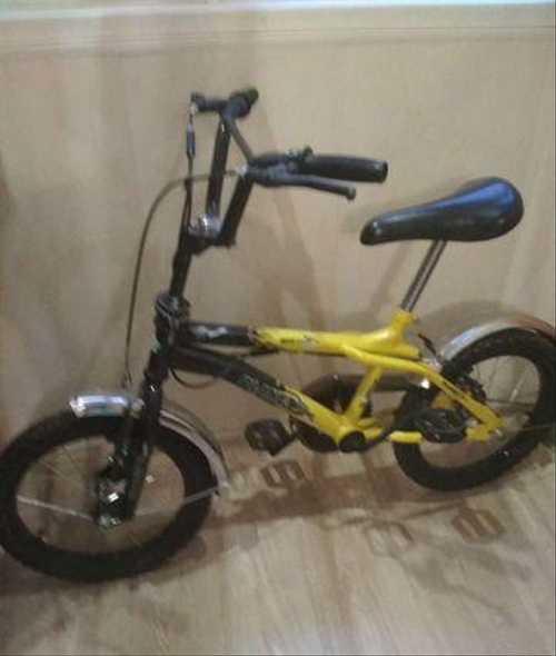 Детский трехколесный велосипед