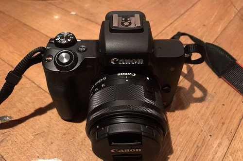 Зеркальный фотоаппарат canon м50 kit