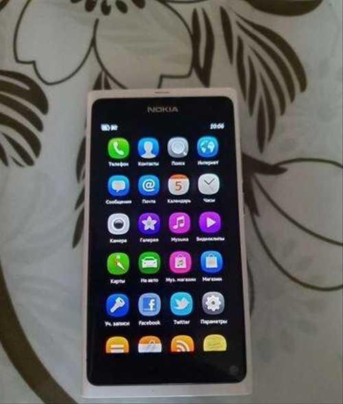 Телефон Nokia n9