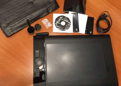 Графический планшет Wacom PTK-840-RU Intuos4