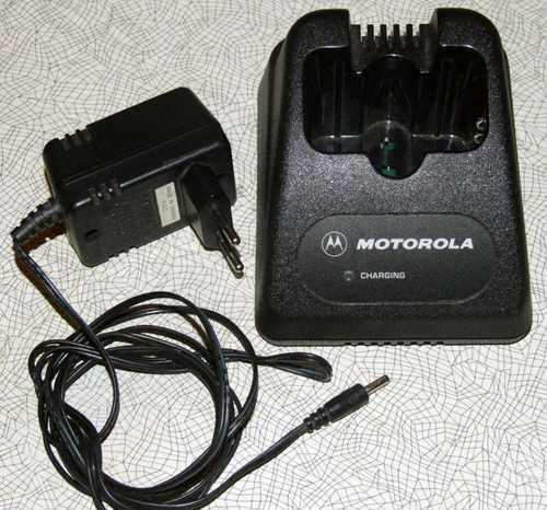 Зарядное устройство для р/с Motorola