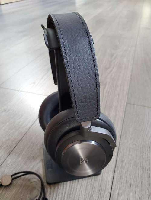 Беспроводные наушники Bang & Olufsen