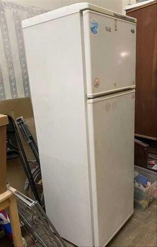 Холодильник бу Минск двухкамерный