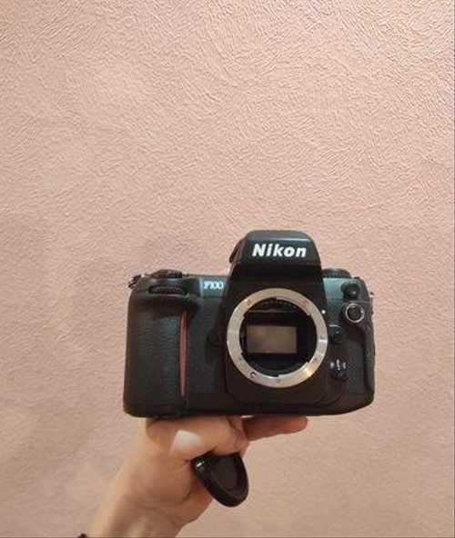 Зеркальный фотоаппарат nikon F 100