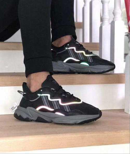 Кроссовки adidas ozweego