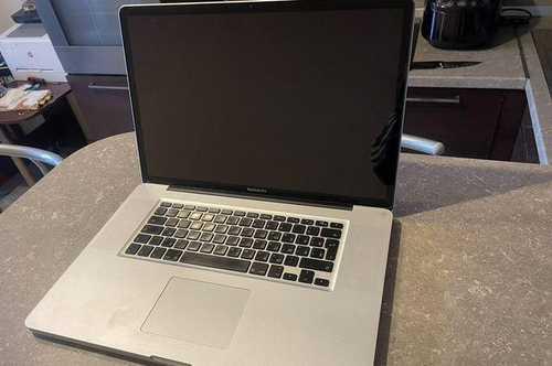 Apple MacBook Pro 17" A1297 2010