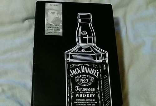 Коробка и стаканы jack Daniels