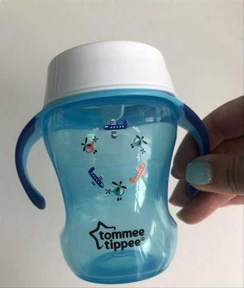 Поильник-непроливайка Tommee Tippee новый