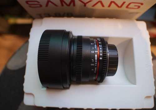 Samyang 8 mm T3.8 Fish-eye CS II,Nikon F