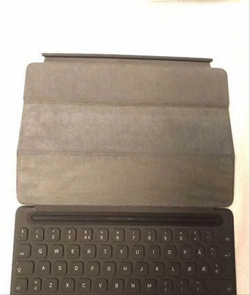 Чехол с клавиатурой Apple Smart Keyboard 10,5