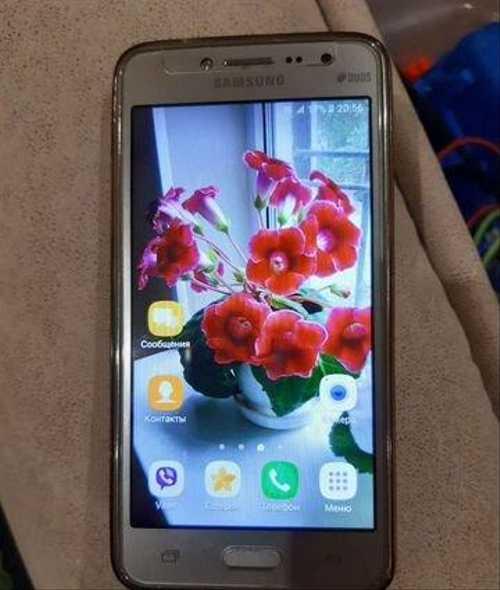 Телефон Samsung Galaxy J2 Prime